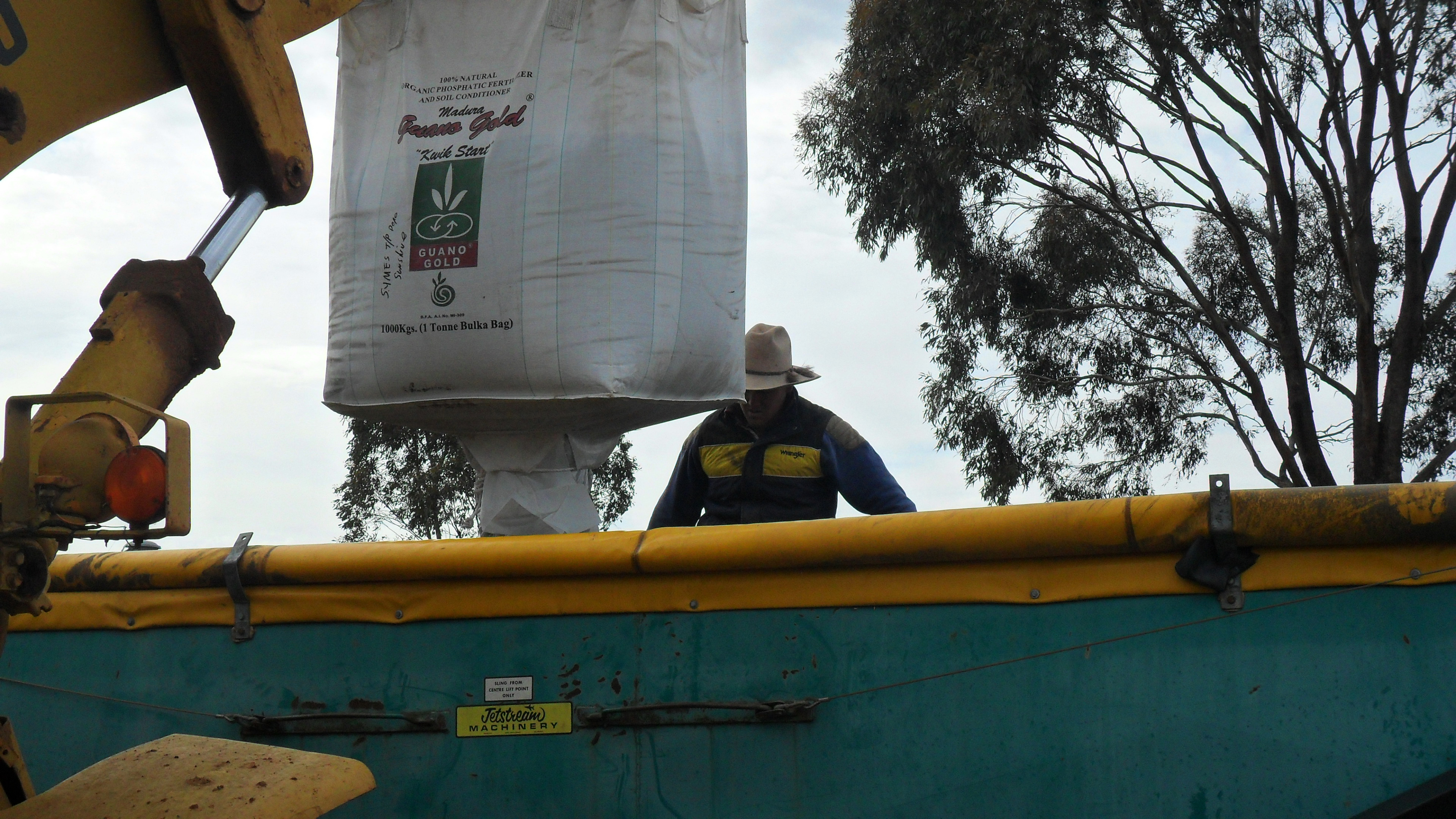 GUANO NEWSPAPER - 2001, 2003, 2006, 2012